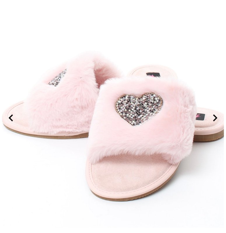 Pink heart slippers by – lovely-looks-ni